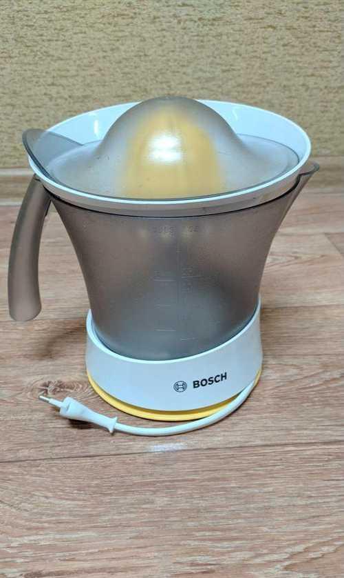 Соковыжималка электрическая Bosch MCP3000N белый
