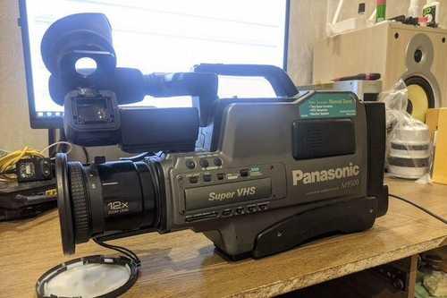 Видеокамеру Panasonic NV-M9500EN