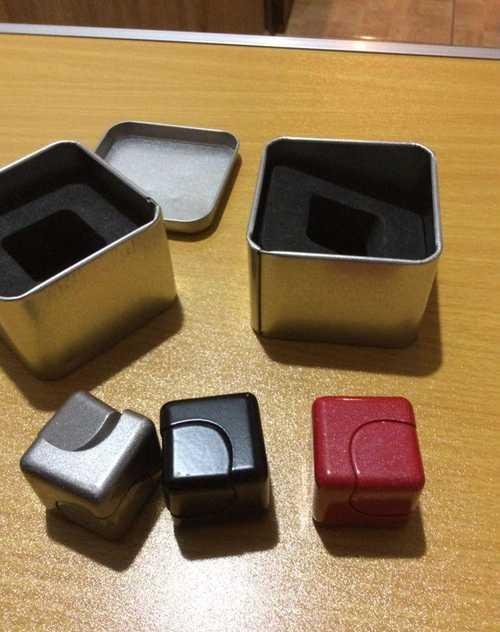 Спиннер куб металлический