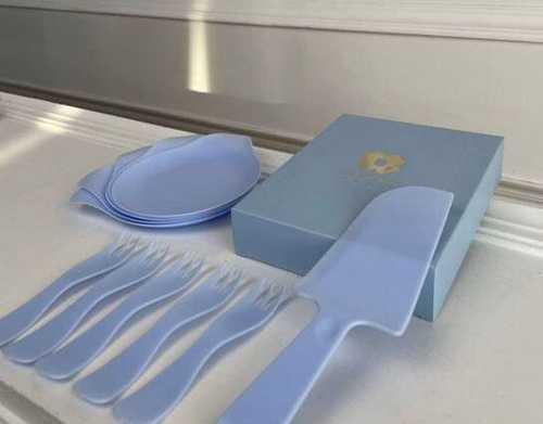 Обноразовая посуда, пластиковые тарелки