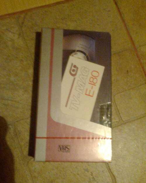 Видеокассеты VHS с фильмами 90 -2000-е года