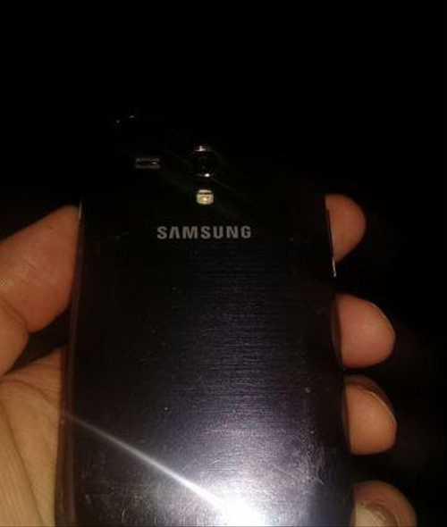 Смартфон SAMSUNG Galaxy S III mini GT-I8190