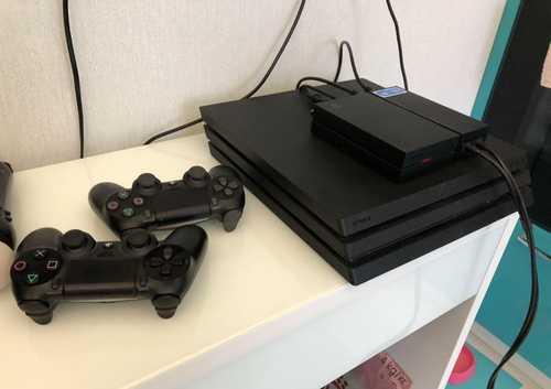 PS4 Pro 1TB + psvr полный набор (2 джойстика)