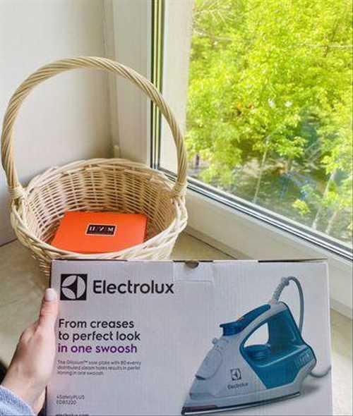 Утюг Electrolux с функцией отпаривания
