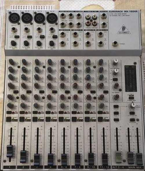 Микшерный пульт Behringer mx1604a