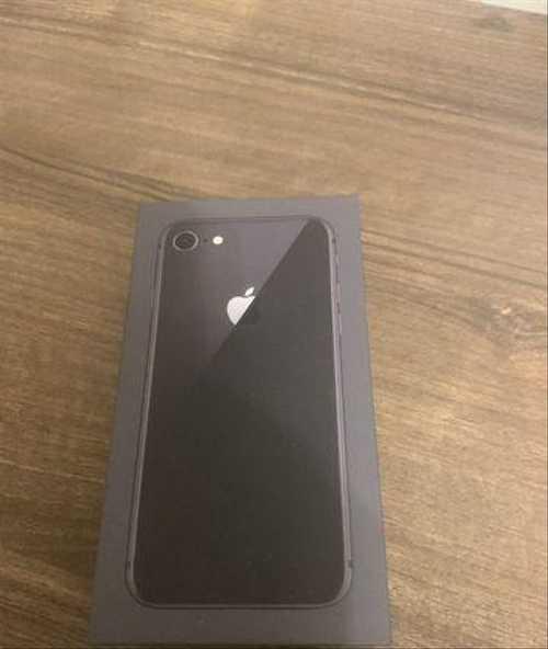 Телефон iPhone8 64 Гб