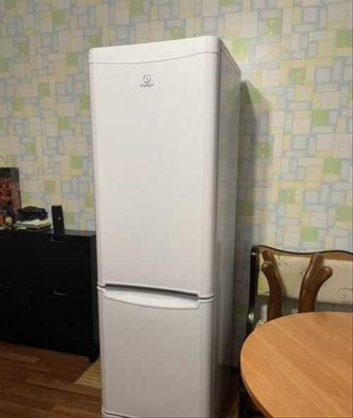 Продам холодильник Indesit B18.025 (185см)
