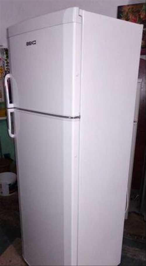 Продам 2-х камерный холодильник "Beko" (Турция)
