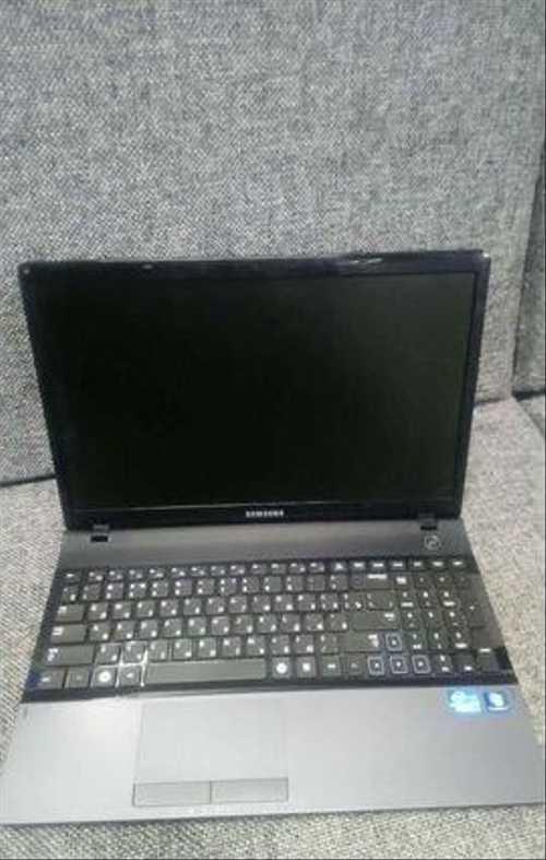 Ноутбук Samsung 300E5C i3 2370M/4gb/500gb/DVD-RW/W