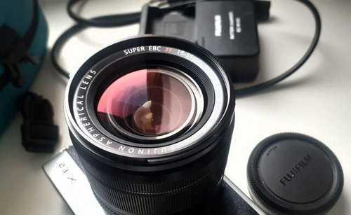 Fujifilm X-e2 с объективом