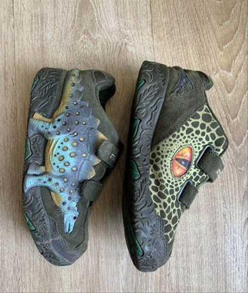 Кроссовки Dinosoles