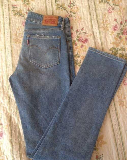 Levi's 712 slim 25x32