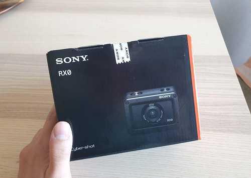 Камера Sony RX0