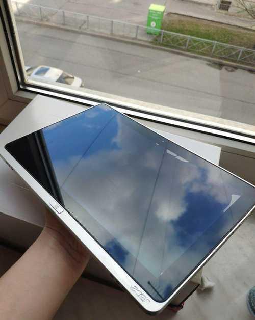 Acer Iconia w700
