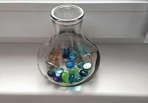 Декоративная бутыль с камнями