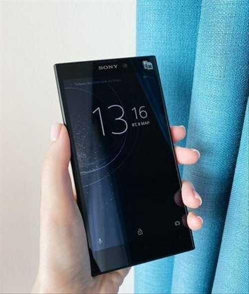 Телефон Sony Xperia L2