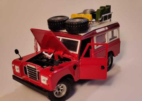 Bburago Land Rover Defender 1/25 18cm