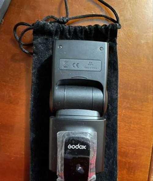 Вспышка камеры TT 520 II Godox