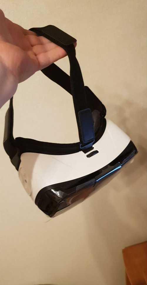 Очки SAMSUNG Gear VR SM-R322