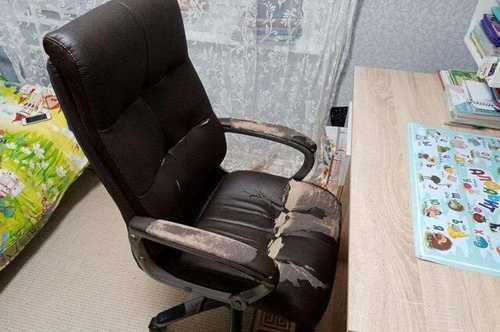 Компьютерное кресло hoff