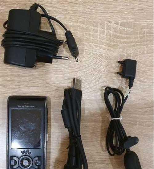 Телефон Sony Ericsson W595 черный