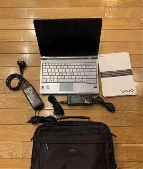 Маленький Ноутбук Sony PCG-4K3P в комплекте с сумк