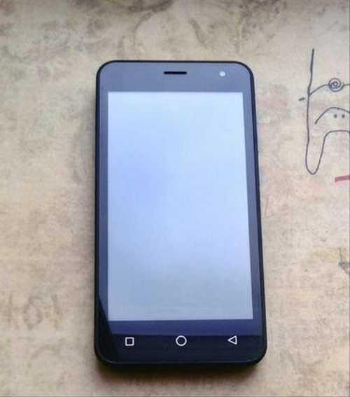 Смартфон Micromax Q415