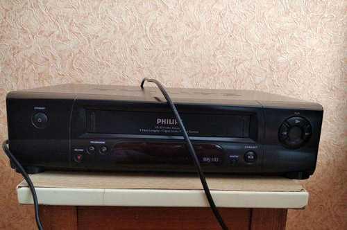Видеомагнитофон philips