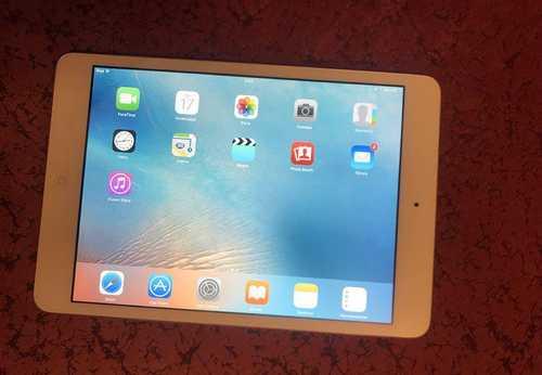 Планшет Apple iPad mini 16Gb Wi-Fi White (MD531RS/A)