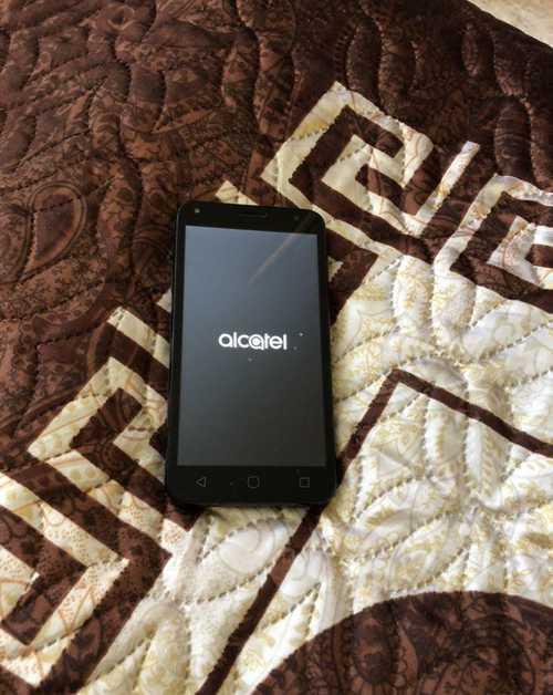 Телефон Alcatel 5010D