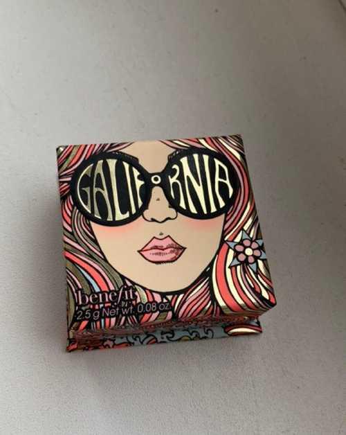 Румяна Benefit California