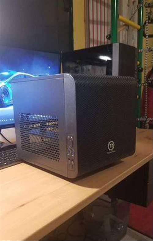 Корпус thermaltake core v1