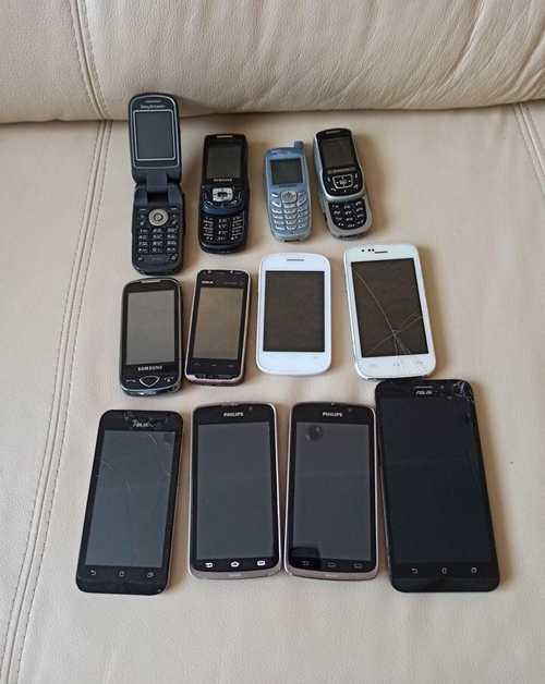 Коллекция мобильных телефонов