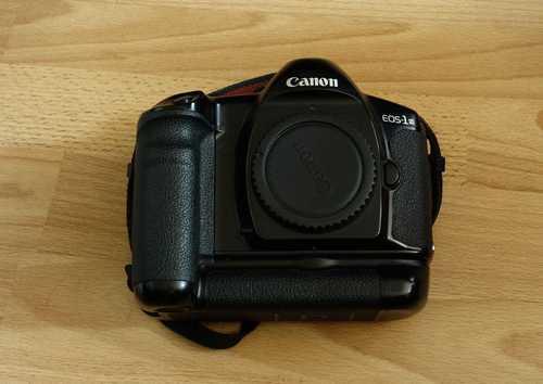 Canon eos 1N с родным батарейным блоком