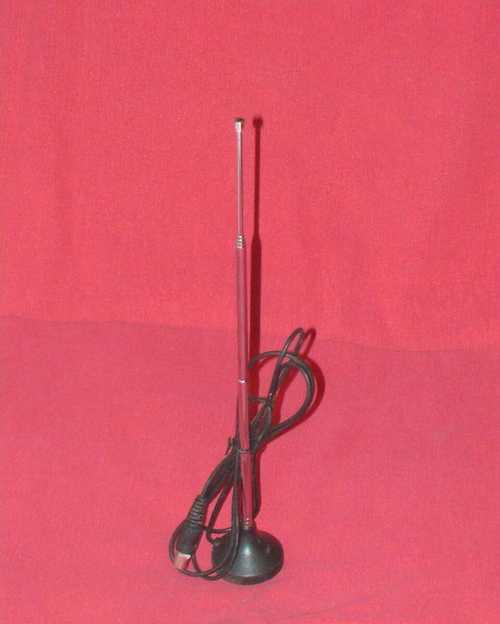 Антенны для телевизора 2 вида для приём ам Новые