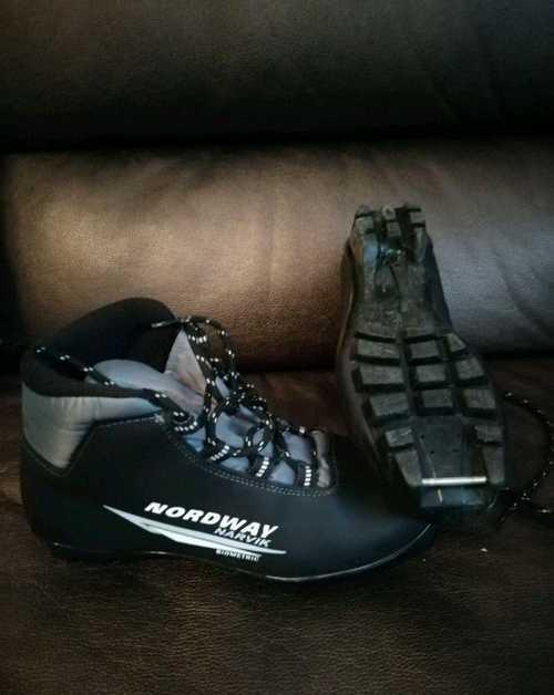 Лыжные ботинки 38рр