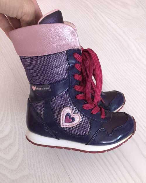 Кроссовки для девочки