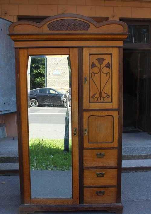 Антикварный шкаф с зеркалом "модерн",дубовый