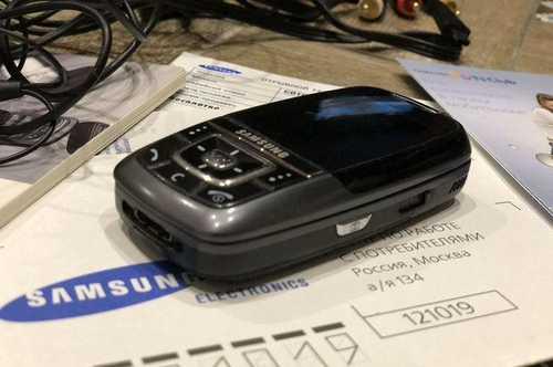 Телефон Samsung D600