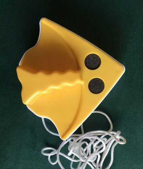 Магнитный мойщик окон