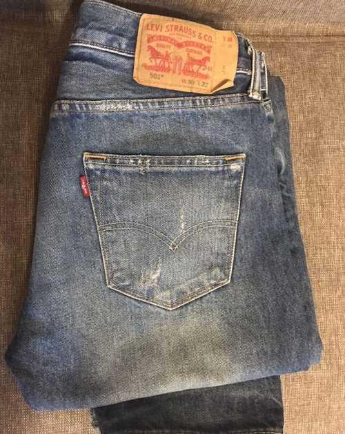 Джинсы Levis