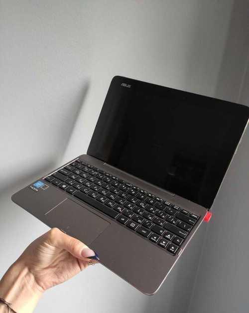 Asus T100HA