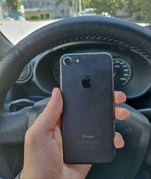 Телефон iPhone7 32