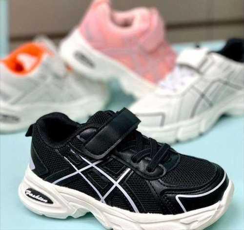 Кроссовки Asics детские