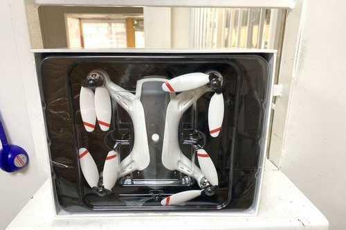 Квадрокоптер Syma W1 Pro