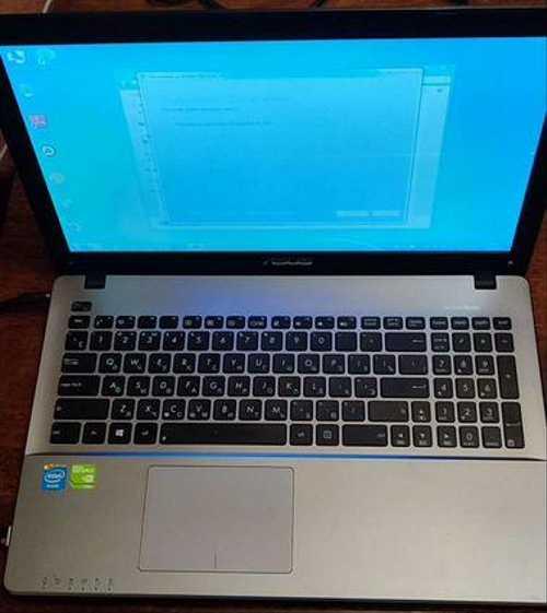 Ноутбук Asus x550c