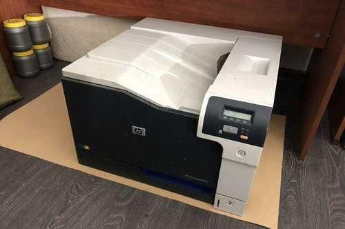 Принтер HP Color LaserJet CP5225 с картриджами
