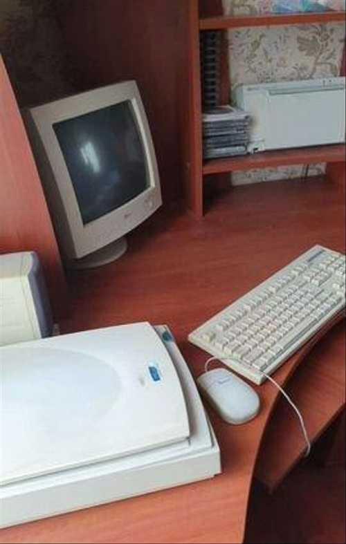 Компьютер ретро, факс, сканер, монитор, клавиатура