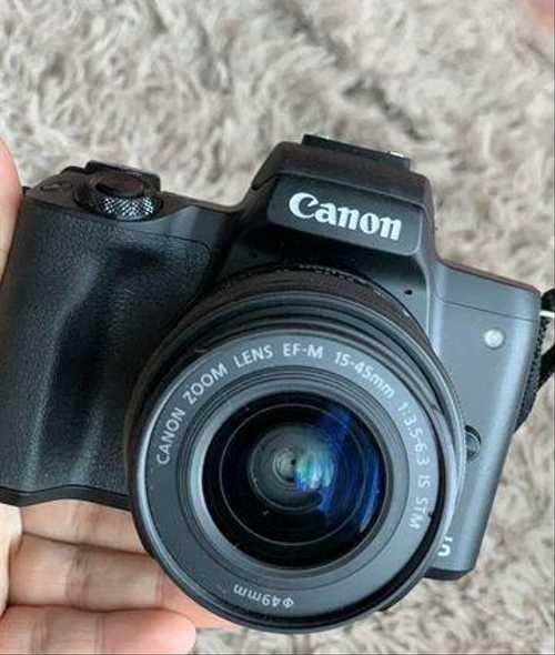 Зеркальный фотоаппарат canon eos M500