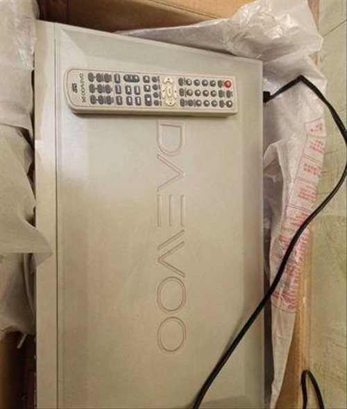 DVD-плеер Daewoo Electronics DV-950S